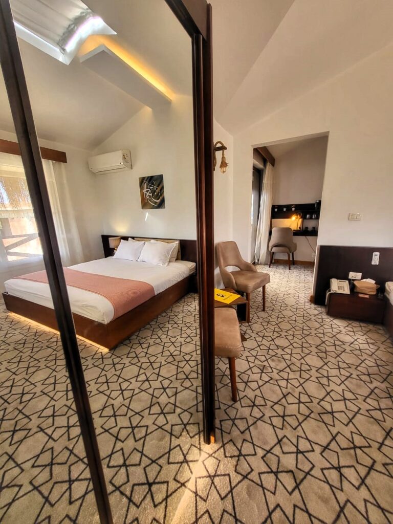 Deluxe Pool Room (Private) – Squad 101